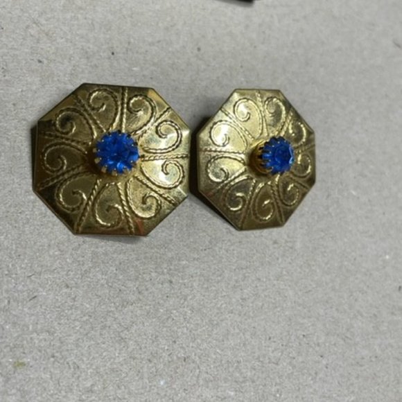 Jewelry | Gold Tone Octagon Shield Scrollwork And Blue Stone Post ...